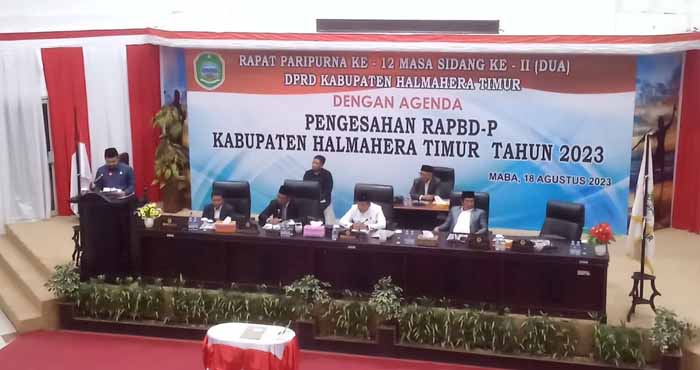Tiga Fraksi DPRD Setujui Rancangan APBD-Perubahan Tahun 2023 - FajarMalut.com